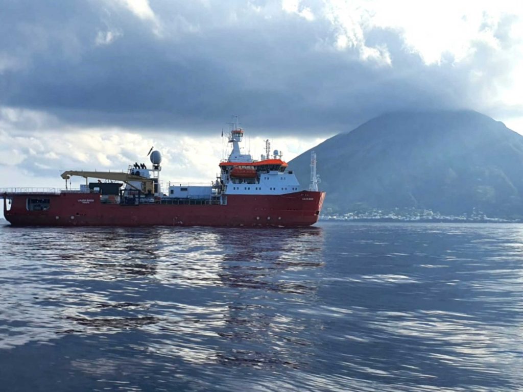 The summer oceanographic campaign of the research vessel Laura Bassi ...